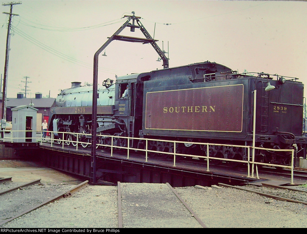 Southern 2839 - borrowed Royal Hudson on C&O turntable - July 1980